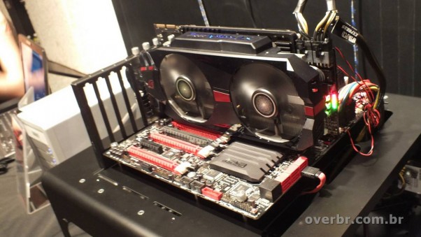 Computex 2012 - ASUS ROG Fotos Parte 1 - OverBR